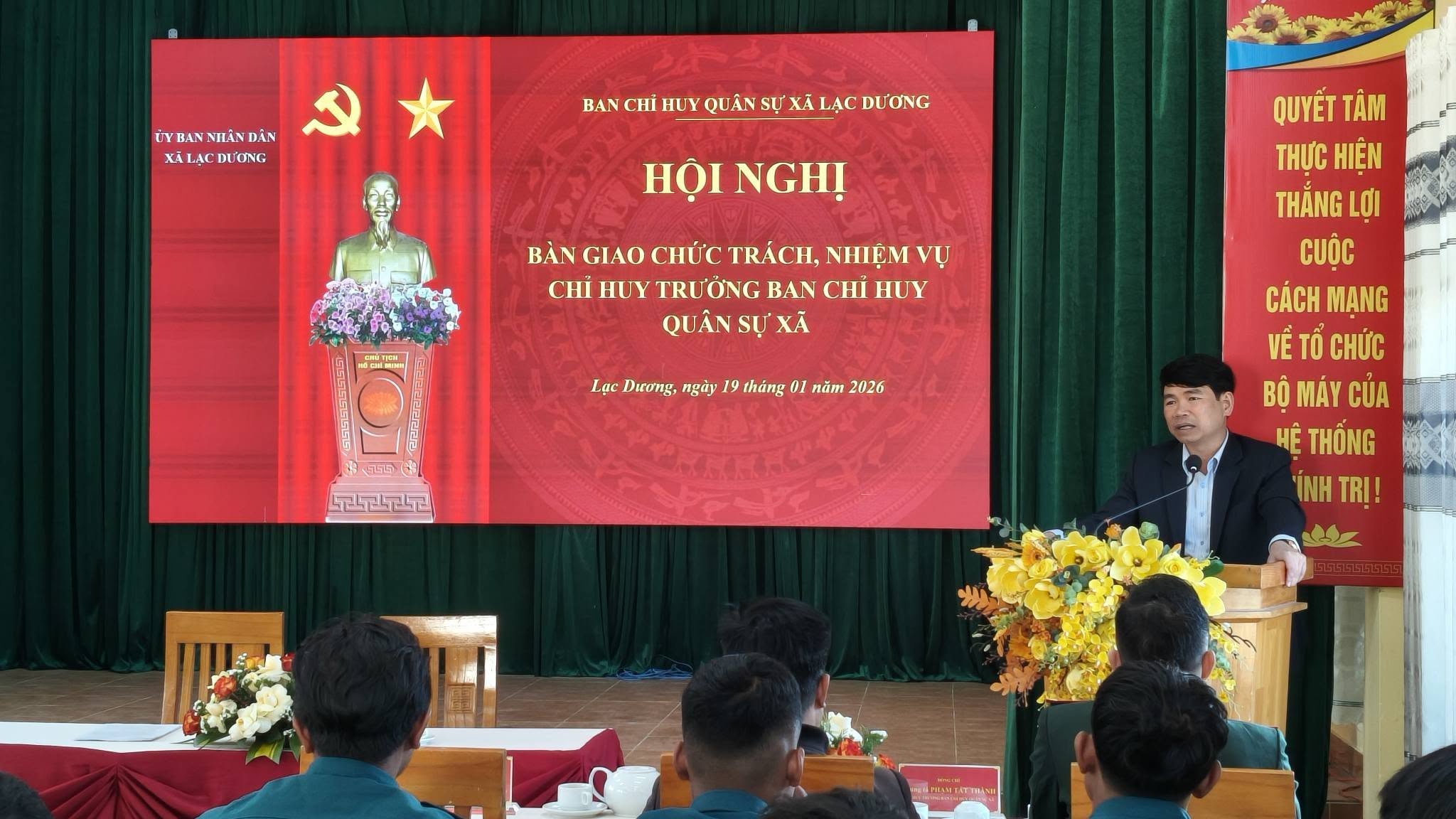 HỘI NGHỊ BÀN GIAO CHỨC TRÁCH, NHIỆM VỤ CHỈ HUY TRƯỞNG BAN CHỈ HUY QUÂN ...